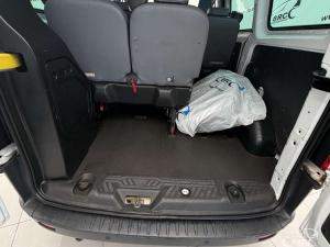 White Ford Transit Custom 2014 in Vilnius, with an engine capacity of 2.20 L and mileage of 294 thousand km for 5900 €, photo 21 on AUTOMOTO.COM.LV