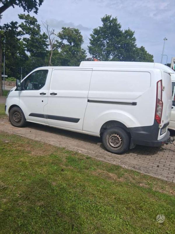 Balts Ford Transit Custom 2014 Rietavas, ar dzinēja tilpumu 2.20 L un nobraukumu 317 tūkst. km par 2999 €, foto 4 vietnē AUTOMOTO.COM.LV