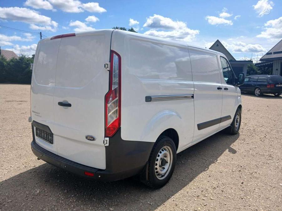 Balts Ford Transit Custom 2014 Kelmė, ar dzinēja tilpumu 2.20 L un nobraukumu 340 tūkst. km par 5700 €, foto 4 vietnē AUTOMOTO.COM.LV