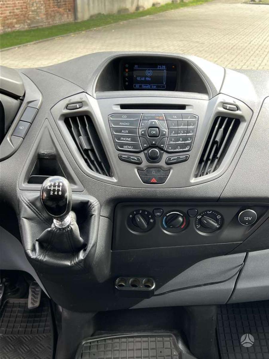 Balts Ford Transit Custom 2014 Kėdainiai, ar dzinēja tilpumu 2.20 L un nobraukumu 287 tūkst. km par 9250 €, foto 33 vietnē AUTOMOTO.COM.LV