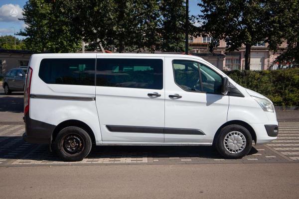 Balts Ford Transit Custom 2014 Viļņa, ar dzinēja tilpumu 2.20 L un nobraukumu 389 tūkst. km par 6500 €, foto 7 vietnē AUTOMOTO.COM.LV
