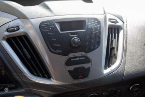 White Ford Transit Custom 2014 in Vilnius, with an engine capacity of 2.20 L and mileage of 389 thousand km for 6500 €, photo 20 on AUTOMOTO.COM.LV
