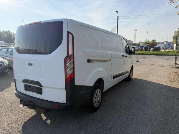 Balts Ford Transit Custom 2014 Marijampole, ar dzinēja tilpumu 2.20 L un nobraukumu 190 tūkst. km par 5150 €, foto 4 vietnē AUTOMOTO.COM.LV