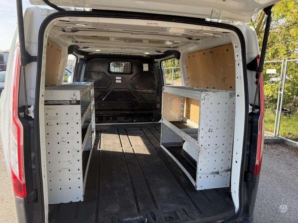 Balts Ford Transit Custom 2014 Marijampole, ar dzinēja tilpumu 2.20 L un nobraukumu 190 tūkst. km par 5150 €, foto 8 vietnē AUTOMOTO.COM.LV