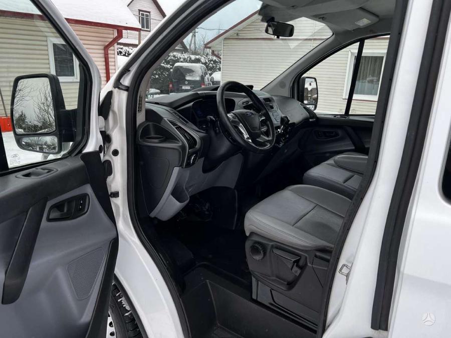 Balts Ford Transit Custom 2015 Ukmergė, ar dzinēja tilpumu 2.20 L un nobraukumu 287 tūkst. km par 9250 €, foto 19 vietnē AUTOMOTO.COM.LV