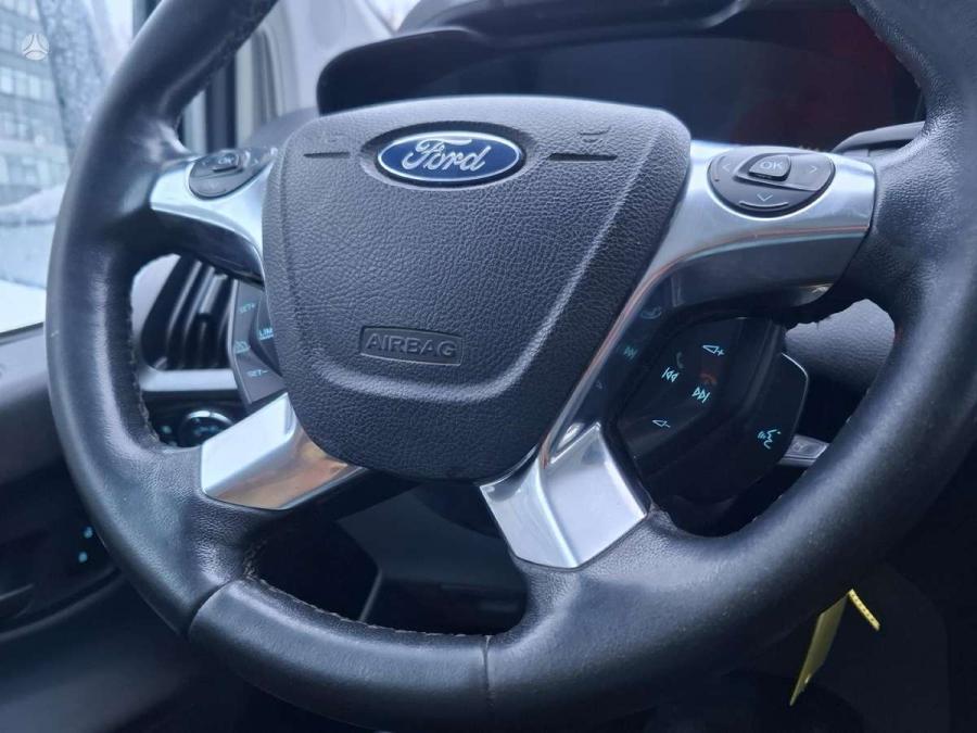 Balts Ford Transit Custom 2015 Viļņa, ar dzinēja tilpumu 2.20 L un nobraukumu 192 tūkst. km par 6200 €, foto 17 vietnē AUTOMOTO.COM.LV