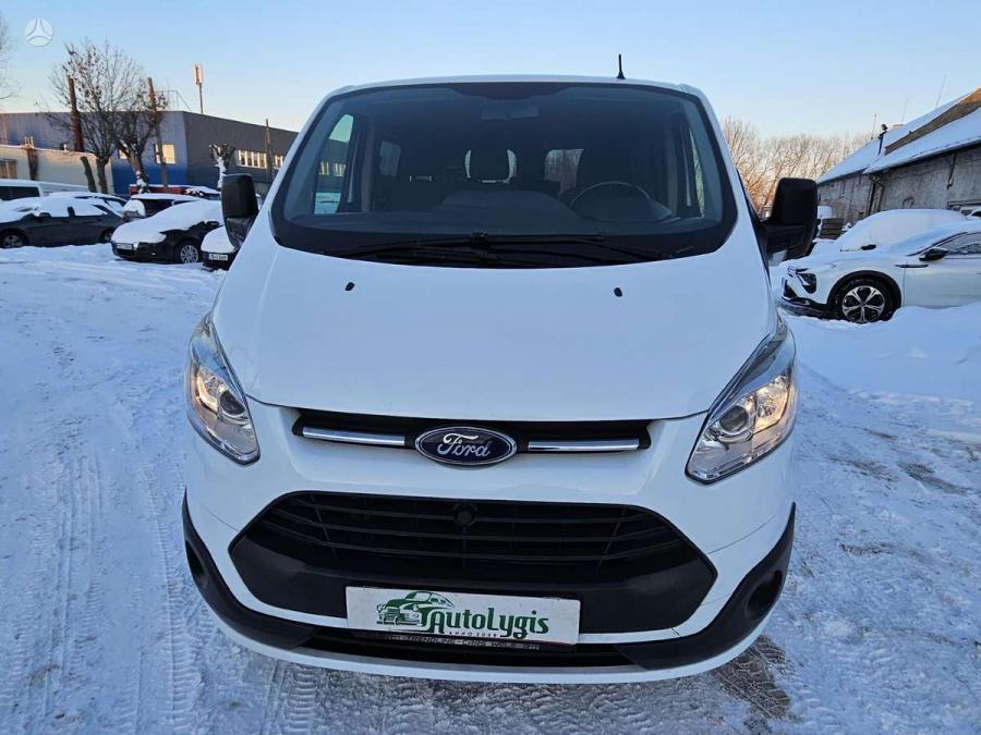 White Ford Transit Custom 2015 in Klaipeda, with an engine capacity of 2.20 L and mileage of 170 thousand km for 12290 €, photo 2 on AUTOMOTO.COM.LV