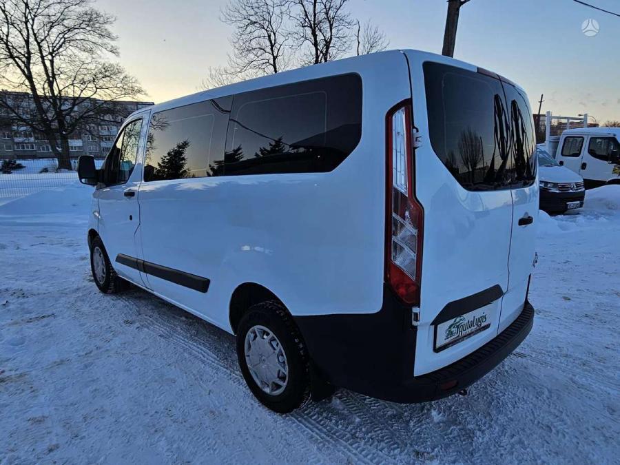 White Ford Transit Custom 2015 in Klaipeda, with an engine capacity of 2.20 L and mileage of 170 thousand km for 12290 €, photo 7 on AUTOMOTO.COM.LV
