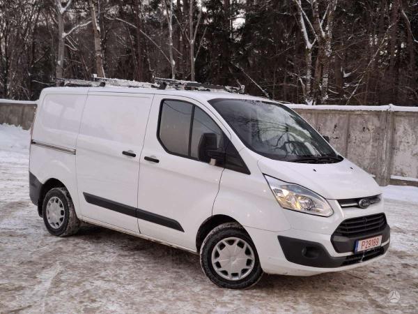 White Ford Transit Custom 2015 in Vilnius, with an engine capacity of 2.20 L and mileage of 192 thousand km for 6200 €, photo 1 on AUTOMOTO.COM.LV