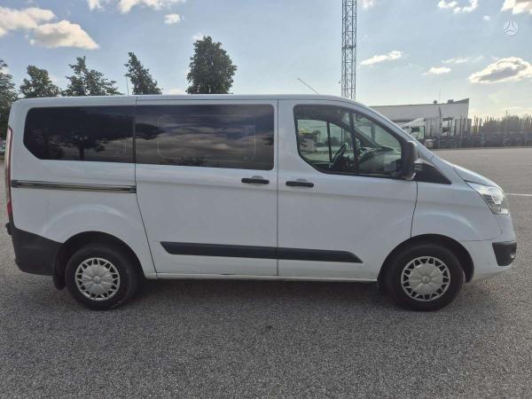White Ford Transit Custom 2015 in Marijampole, with an engine capacity of 2.20 L and mileage of 239 thousand km for 8600 €, photo 5 on AUTOMOTO.COM.LV