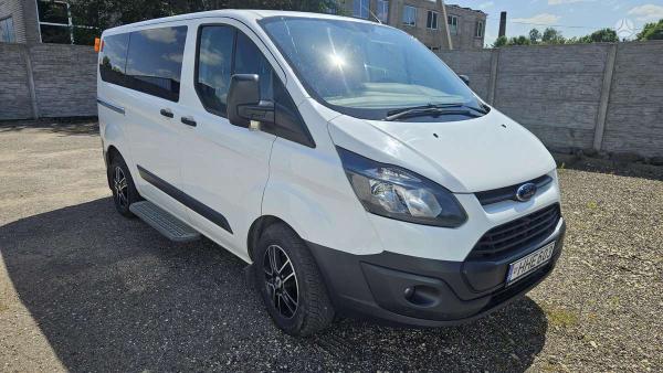 Белый Форд Транзит Кастом 2015 в Мариямполе, объемом двигателя 2.20 л и пробегом 211 тыс. км за 12000 €, фото 1 на AUTOMOTO.COM.LV