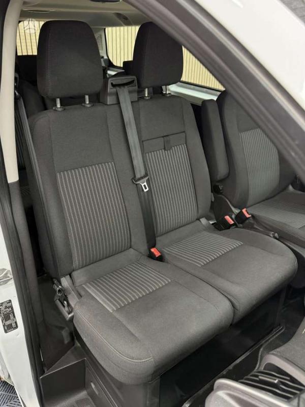 Balts Ford Transit Custom 2015 Marijampole, ar dzinēja tilpumu 2.20 L un nobraukumu 250 tūkst. km par 9500 €, foto 9 vietnē AUTOMOTO.COM.LV