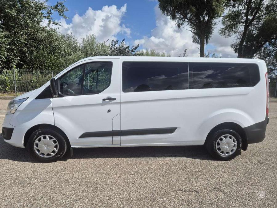 Balts Ford Transit Custom 2015 Marijampole, ar dzinēja tilpumu 2.20 L un nobraukumu 238 tūkst. km par 10800 €, foto 3 vietnē AUTOMOTO.COM.LV