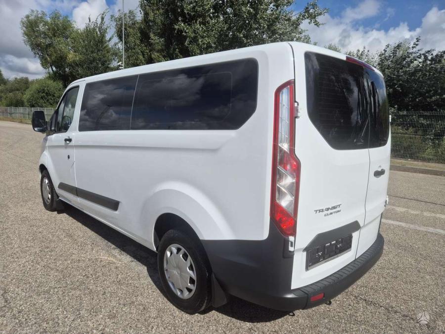 Balts Ford Transit Custom 2015 Marijampole, ar dzinēja tilpumu 2.20 L un nobraukumu 238 tūkst. km par 10800 €, foto 4 vietnē AUTOMOTO.COM.LV