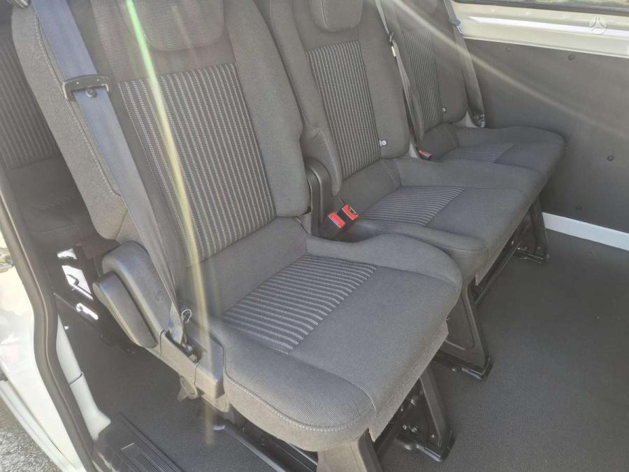 Balts Ford Transit Custom 2015 Marijampole, ar dzinēja tilpumu 2.20 L un nobraukumu 238 tūkst. km par 10800 €, foto 14 vietnē AUTOMOTO.COM.LV