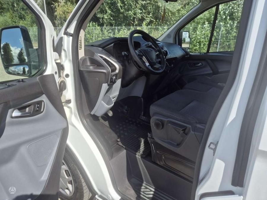 Balts Ford Transit Custom 2015 Marijampole, ar dzinēja tilpumu 2.20 L un nobraukumu 238 tūkst. km par 10800 €, foto 19 vietnē AUTOMOTO.COM.LV