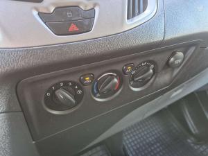 Balts Ford Transit Custom 2015 Marijampole, ar dzinēja tilpumu 2.20 L un nobraukumu 238 tūkst. km par 10800 €, foto 27 vietnē AUTOMOTO.COM.LV