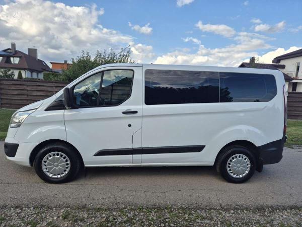 White Ford Transit Custom 2015 in Marijampole, with an engine capacity of 2.20 L and mileage of 239 thousand km for 8900 €, photo 3 on AUTOMOTO.COM.LV