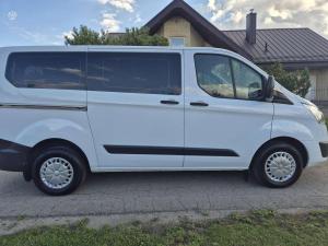 White Ford Transit Custom 2015 in Marijampole, with an engine capacity of 2.20 L and mileage of 239 thousand km for 8900 €, photo 6 on AUTOMOTO.COM.LV