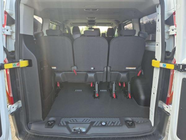 White Ford Transit Custom 2015 in Marijampole, with an engine capacity of 2.20 L and mileage of 239 thousand km for 8900 €, photo 11 on AUTOMOTO.COM.LV