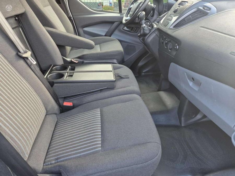 White Ford Transit Custom 2015 in Marijampole, with an engine capacity of 2.20 L and mileage of 239 thousand km for 8900 €, photo 18 on AUTOMOTO.COM.LV