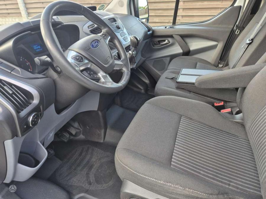 White Ford Transit Custom 2015 in Marijampole, with an engine capacity of 2.20 L and mileage of 239 thousand km for 8900 €, photo 23 on AUTOMOTO.COM.LV