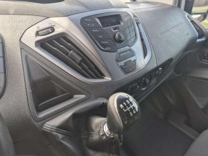 White Ford Transit Custom 2015 in Marijampole, with an engine capacity of 2.20 L and mileage of 239 thousand km for 8900 €, photo 30 on AUTOMOTO.COM.LV