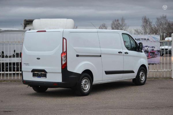 Balts Ford Transit Custom 2016 Marijampole, ar dzinēja tilpumu 2.20 L un nobraukumu 280 tūkst. km par 8289 €, foto 4 vietnē AUTOMOTO.COM.LV