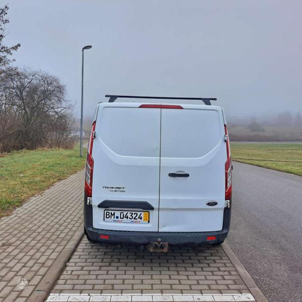 White Ford Transit Custom 2016 in Vilnius, with an engine capacity of 2.00 L and mileage of 210 thousand km for 5550 €, photo 9 on AUTOMOTO.COM.LV