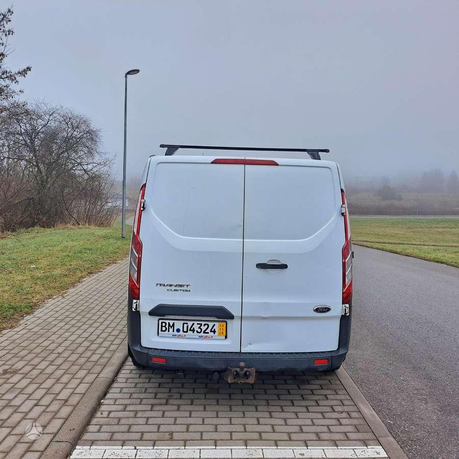 Balts Ford Transit Custom 2016 Viļņa, ar dzinēja tilpumu 2.00 L un nobraukumu 210 tūkst. km par 5550 €, foto 9 vietnē AUTOMOTO.COM.LV