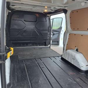 Balts Ford Transit Custom 2016 Viļņa, ar dzinēja tilpumu 2.00 L un nobraukumu 210 tūkst. km par 5550 €, foto 29 vietnē AUTOMOTO.COM.LV