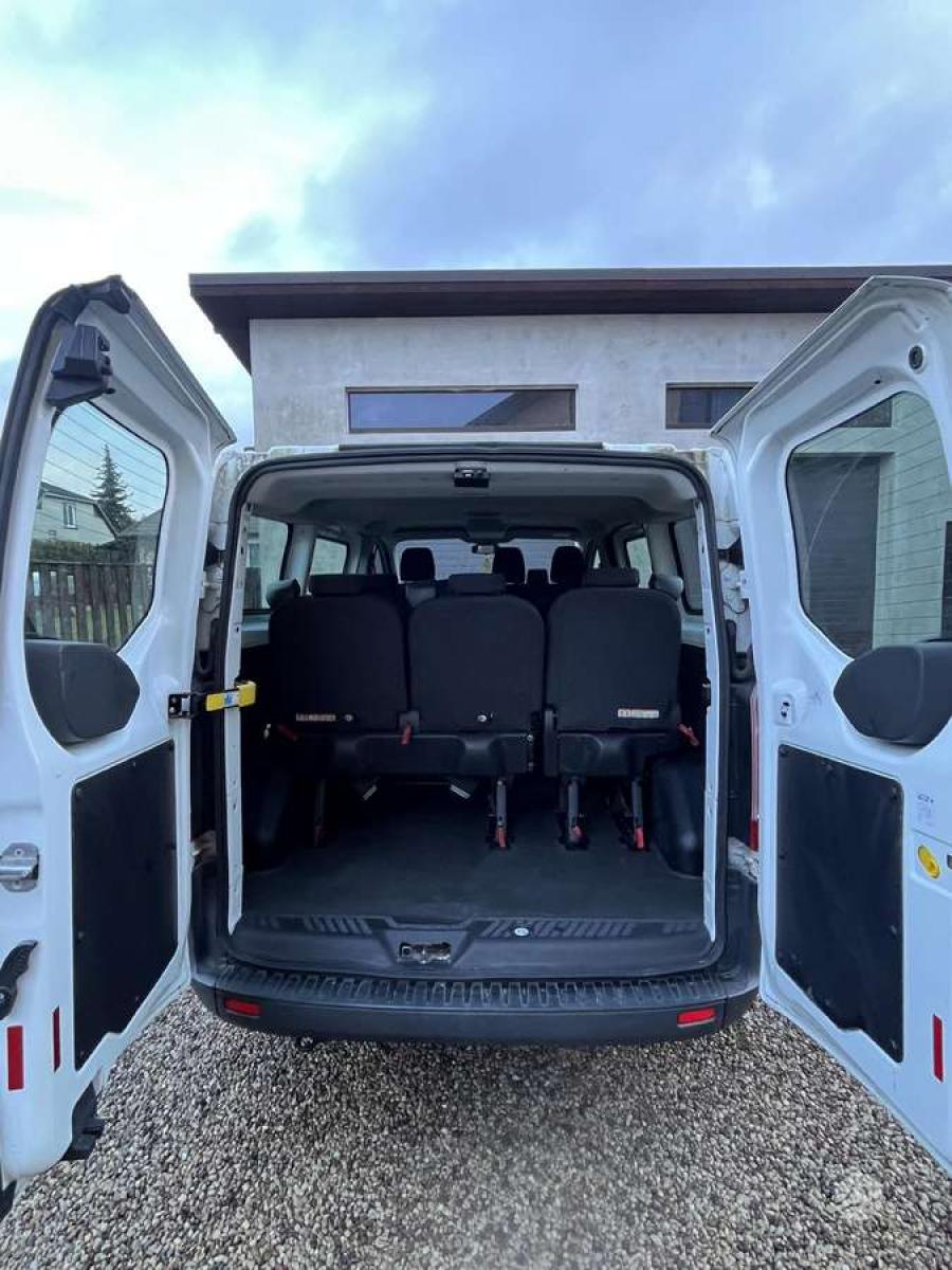 White Ford Transit Custom 2016 in Ukmerge, with an engine capacity of 2.20 L and mileage of 248 thousand km for 9950 €, photo 10 on AUTOMOTO.COM.LV