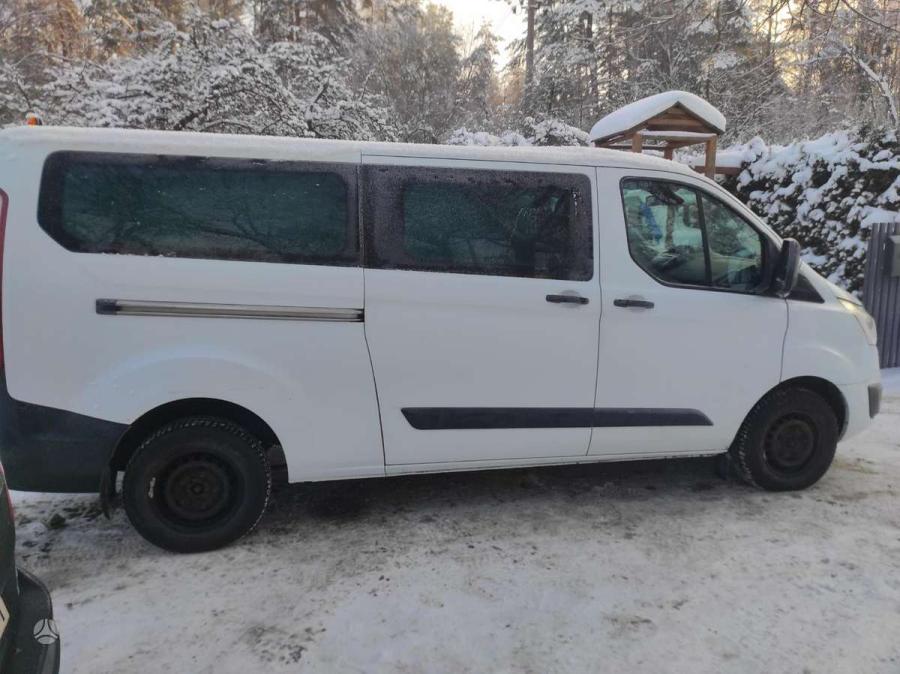 White Ford Transit Custom 2016 in Vilnius, with an engine capacity of 2.00 L and mileage of 233 thousand km for 10700 €, photo 2 on AUTOMOTO.COM.LV