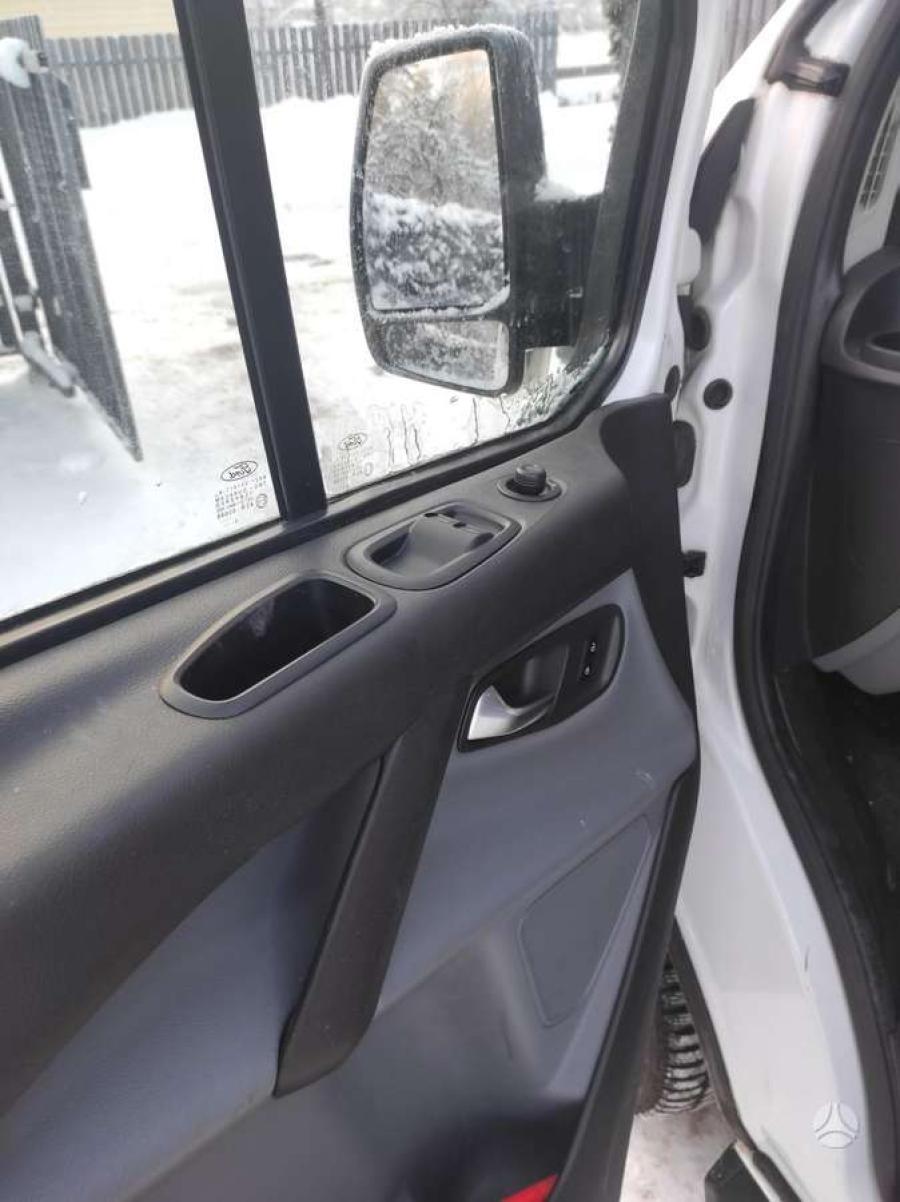 White Ford Transit Custom 2016 in Vilnius, with an engine capacity of 2.00 L and mileage of 233 thousand km for 10700 €, photo 20 on AUTOMOTO.COM.LV
