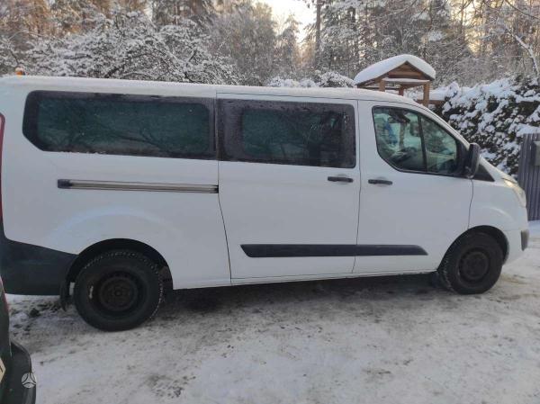 White Ford Transit Custom 2016 in Vilnius, with an engine capacity of 2.00 L and mileage of 233 thousand km for 10700 €, photo 2 on AUTOMOTO.COM.LV