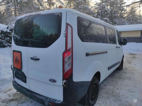 White Ford Transit Custom 2016 in Vilnius, with an engine capacity of 2.00 L and mileage of 233 thousand km for 10700 €, photo 3 on AUTOMOTO.COM.LV