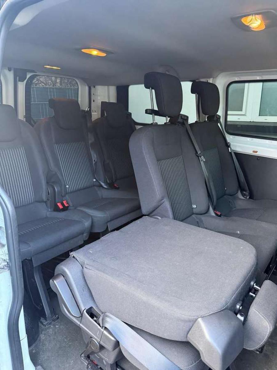 Balts Ford Transit Custom 2016 Utena, ar dzinēja tilpumu 2.20 L un nobraukumu 245 tūkst. km par 7650 €, foto 4 vietnē AUTOMOTO.COM.LV