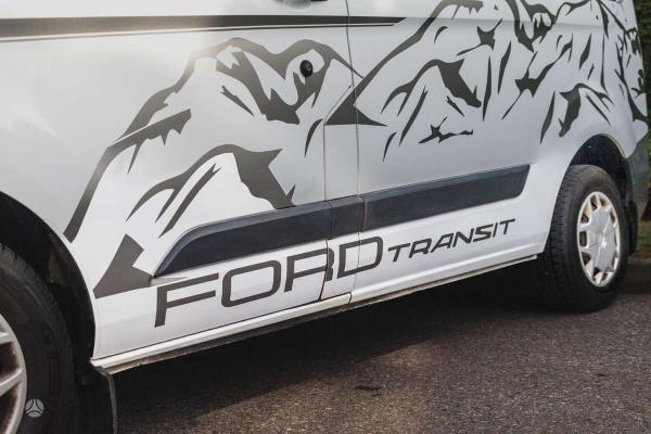 White Ford Transit Custom 2016 in Kaunas, with an engine capacity of 2.20 L and mileage of 281 thousand km for 10555 €, photo 7 on AUTOMOTO.COM.LV