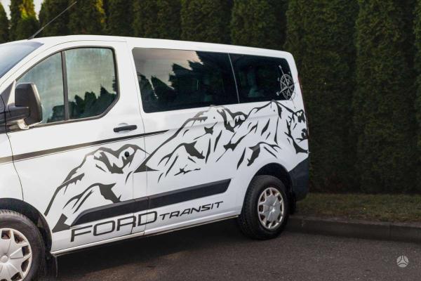 White Ford Transit Custom 2016 in Kaunas, with an engine capacity of 2.20 L and mileage of 281 thousand km for 10555 €, photo 9 on AUTOMOTO.COM.LV