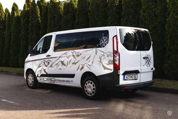 White Ford Transit Custom 2016 in Kaunas, with an engine capacity of 2.20 L and mileage of 281 thousand km for 10555 €, photo 10 on AUTOMOTO.COM.LV