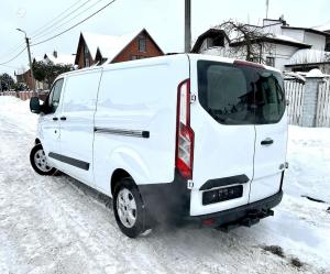 White Ford Transit Custom 2016 in Panevezys, with an engine capacity of 2.20 L and mileage of 126 thousand km for 7750 €, photo 5 on AUTOMOTO.COM.LV