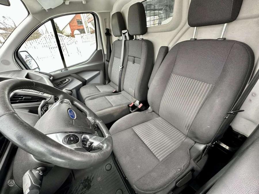White Ford Transit Custom 2016 in Panevezys, with an engine capacity of 2.20 L and mileage of 126 thousand km for 7750 €, photo 19 on AUTOMOTO.COM.LV