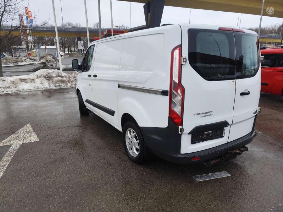 Balts Ford Transit Custom 2016 Klaipėda, ar dzinēja tilpumu 2.20 L un nobraukumu 194 tūkst. km par 5500 €, foto 10 vietnē AUTOMOTO.COM.LV