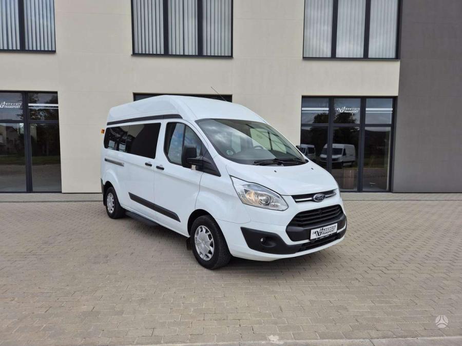 White Ford Transit Custom 2016 in Marijampole, with an engine capacity of 2.20 L and mileage of 221 thousand km for 12500 €, photo 1 on AUTOMOTO.COM.LV