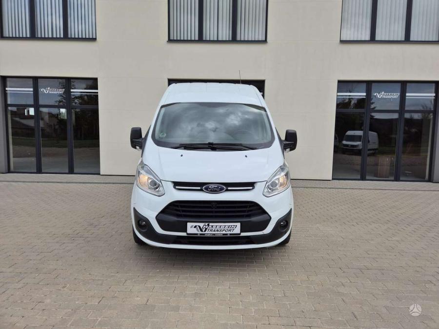 White Ford Transit Custom 2016 in Marijampole, with an engine capacity of 2.20 L and mileage of 221 thousand km for 12500 €, photo 3 on AUTOMOTO.COM.LV