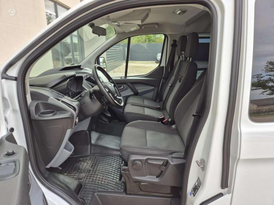 White Ford Transit Custom 2016 in Marijampole, with an engine capacity of 2.20 L and mileage of 221 thousand km for 12500 €, photo 12 on AUTOMOTO.COM.LV