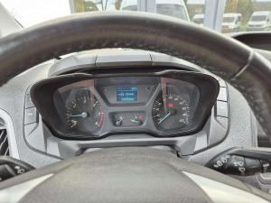 White Ford Transit Custom 2016 in Marijampole, with an engine capacity of 2.20 L and mileage of 221 thousand km for 12500 €, photo 16 on AUTOMOTO.COM.LV