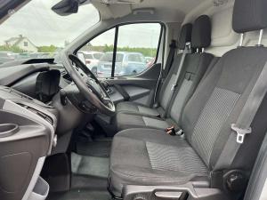 Balts Ford Transit Custom 2016 Tauragė, ar dzinēja tilpumu 2.00 L un nobraukumu 196 tūkst. km par 4600 €, foto 12 vietnē AUTOMOTO.COM.LV