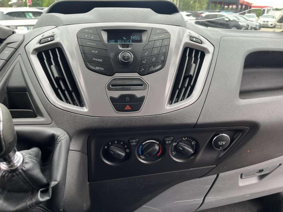 Balts Ford Transit Custom 2016 Tauragė, ar dzinēja tilpumu 2.00 L un nobraukumu 196 tūkst. km par 4600 €, foto 14 vietnē AUTOMOTO.COM.LV
