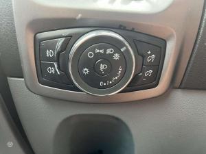 Balts Ford Transit Custom 2016 Tauragė, ar dzinēja tilpumu 2.00 L un nobraukumu 196 tūkst. km par 4600 €, foto 16 vietnē AUTOMOTO.COM.LV